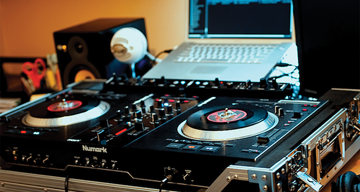 Your Questions: When Should I Go Full-Time As A DJ? - Digital DJ Tips