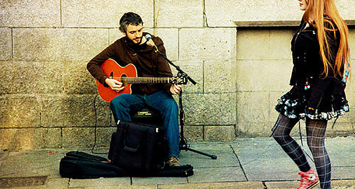 How Busking Made Me A Better DJ - Digital DJ Tips