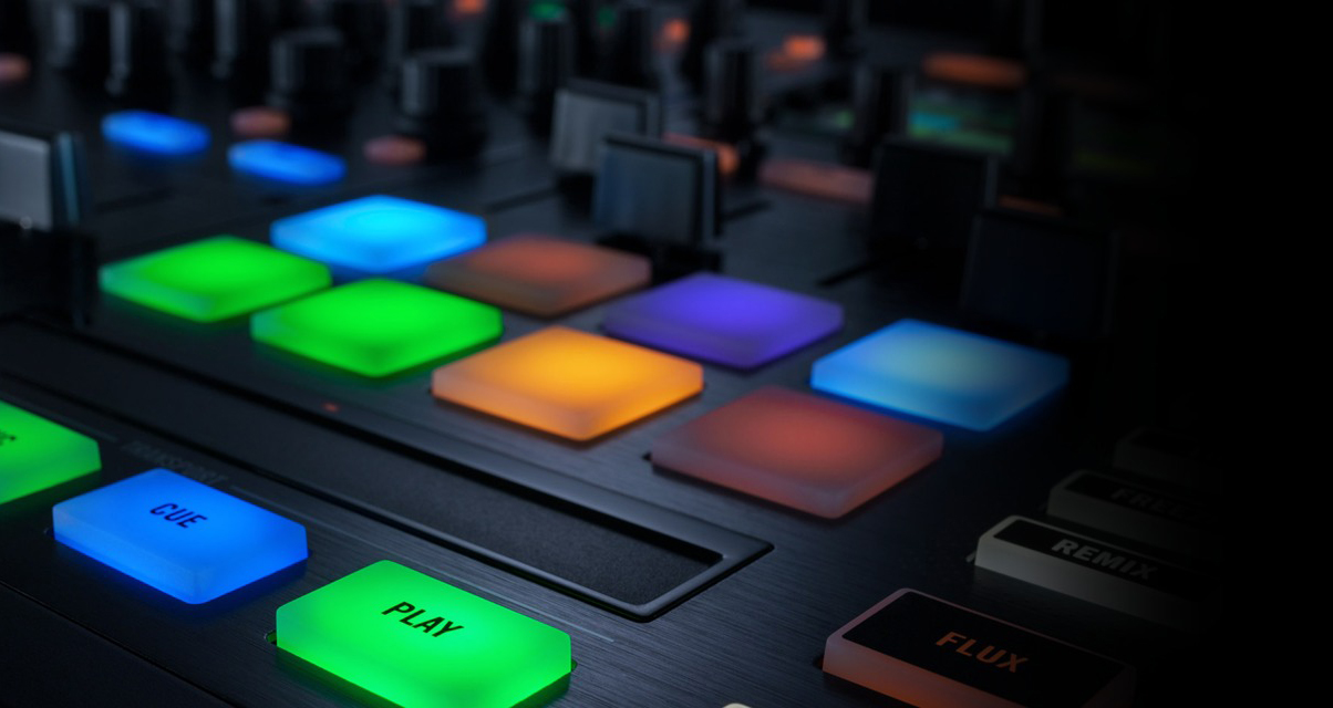 Native Instruments Traktor Kontrol S8 Controller Review - Digital DJ Tips