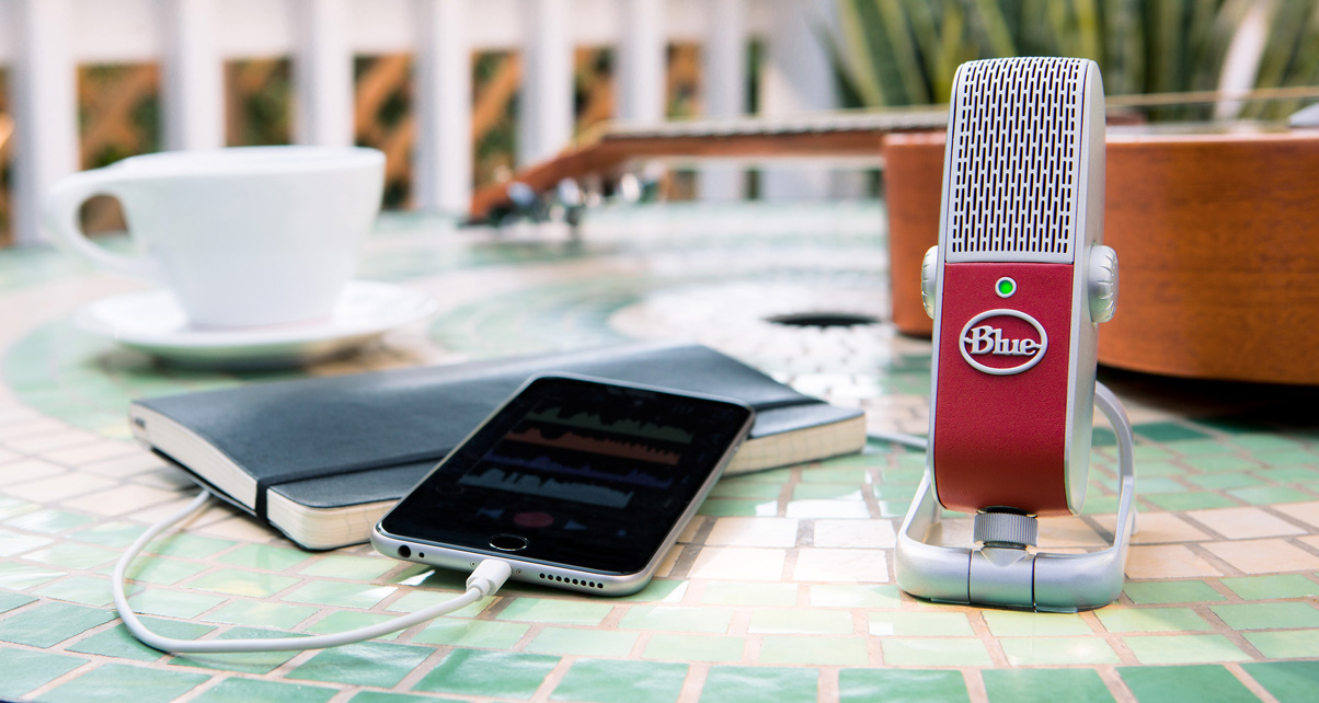Blue Raspberry Microphone Review - Digital DJ Tips