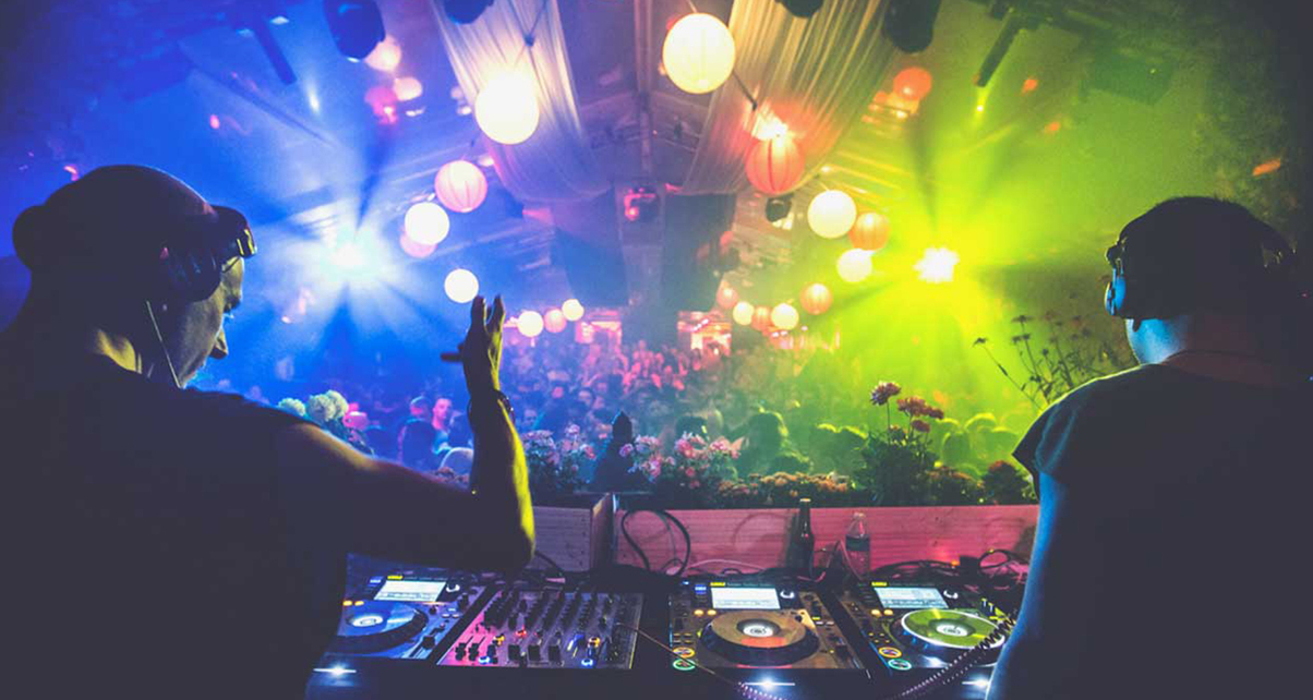 The 5 Steps To DJing Success, #5: Promoting Yourself - Digital DJ Tips