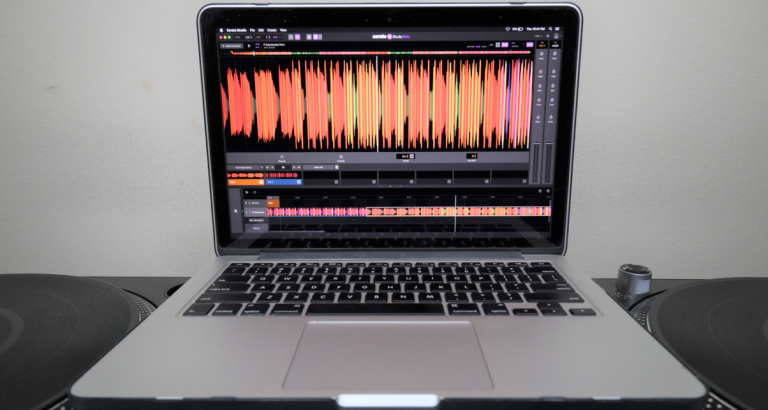 How To Make DJ Intro Edits Quickly With Serato Studio - Digital DJ Tips