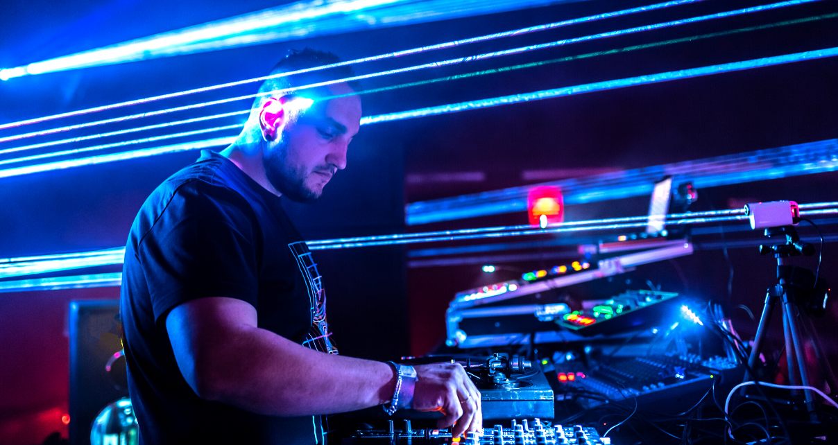 Dreading Your Next Gig? Here’s What To Do... - Digital DJ Tips