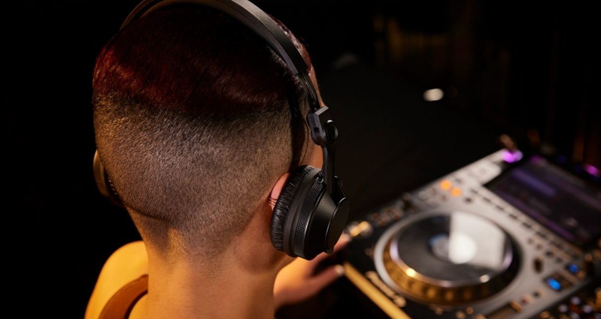 Pioneer DJ HDJ-CX Headphones Review - Digital DJ Tips