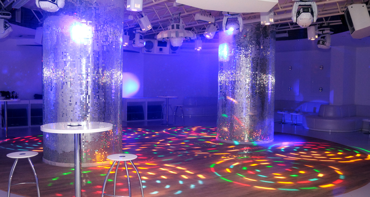 How To Fill An Empty Dancefloor [Live DJing Q&A With Phil Morse]