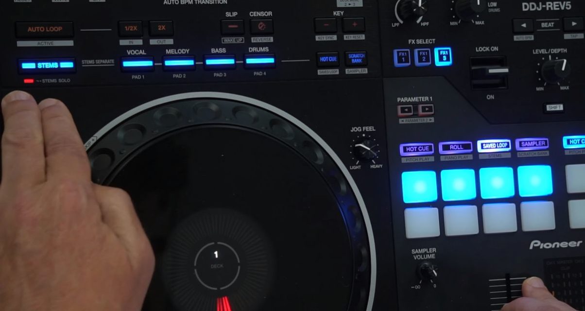 Pioneer DJ DDJ-REV5 Serato DJ Controller Review - Digital DJ Tips