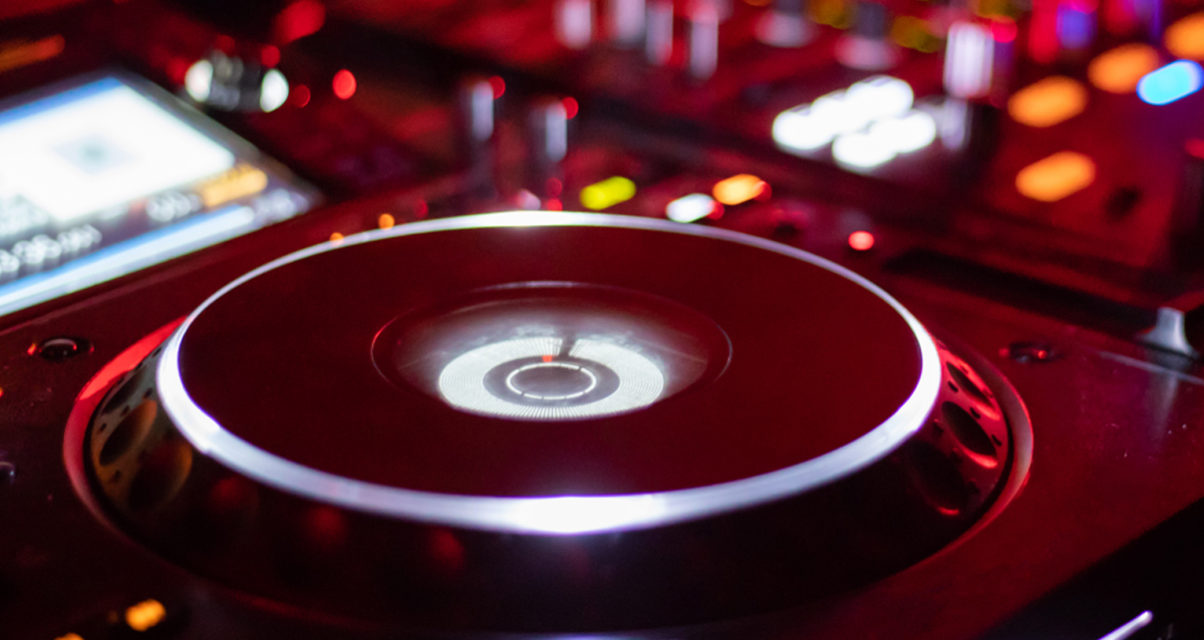 Use The "Prepare Crate" To Make Your DJ Sets Better - Digital DJ Tips