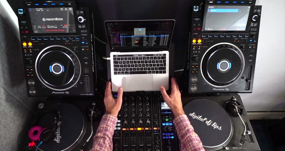 DJ Standz Modular Gear Stands Review - Digital DJ Tips