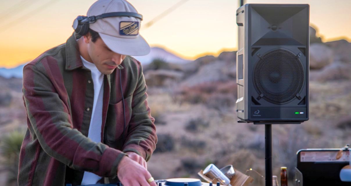 3 Innovative Wireless DJ Speaker Systems - Is One Right For You?