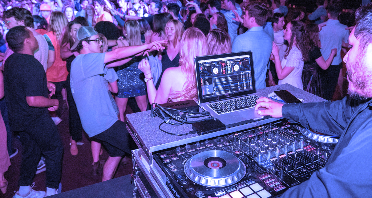 Mobile DJ Secrets: "Hits Of The Time" vs "Timeless Hits" - Digital DJ Tips