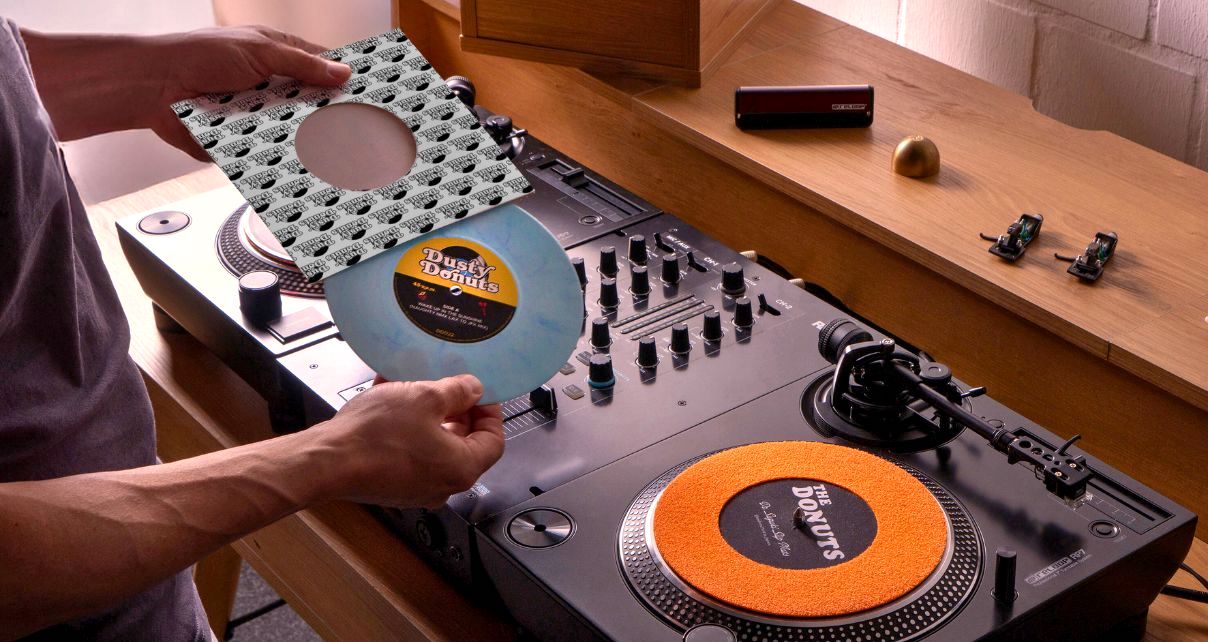 Reloop Launches RP-7: The First Professional 7" DJ Turntable - Digital DJ Tips