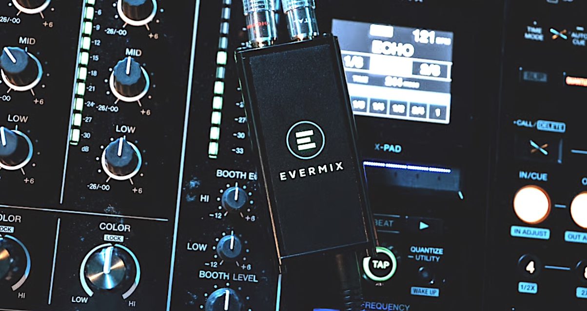 Audio Interfaces For DJs - Cutting Through The Jargon - Digital DJ Tips